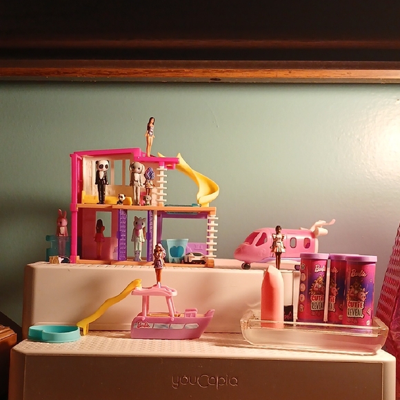 Barbie | Toys | Min Barbie Dreamhouse Playset With Accessories | Poshmark